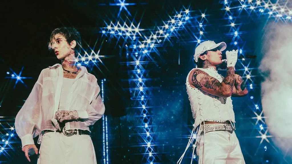 Mavi ve Çakal Neden Kavgalı? - Oyuncuilan.com